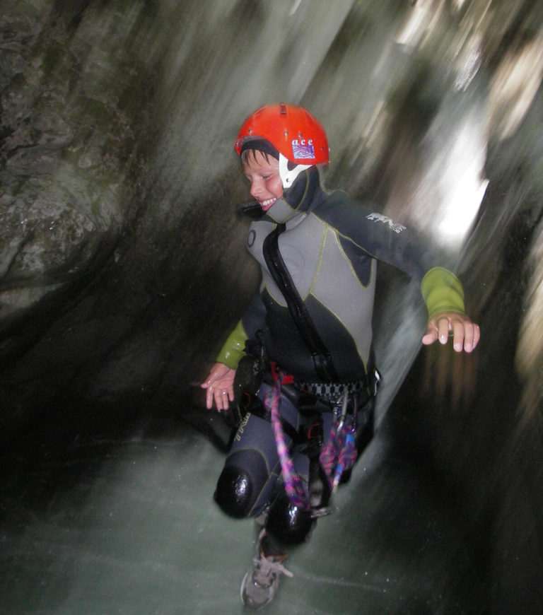 Kaïlash Adventure - Bureau de guides à Chamonix Mont-Blanc | Canyoning